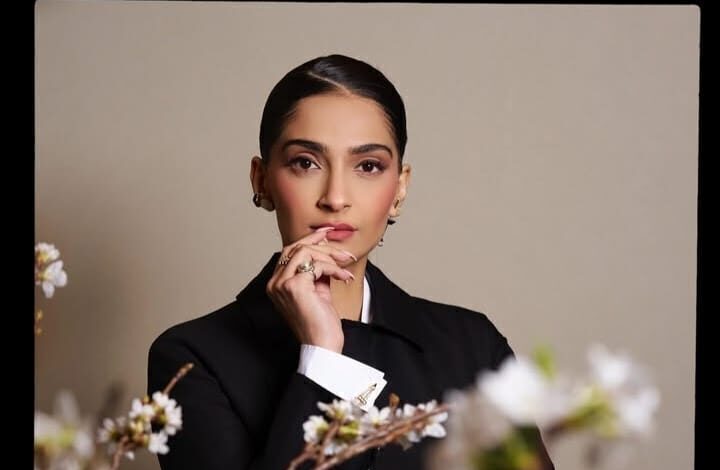 “It was a generation defining film for youngsters” shares Sonam Kapoor ...